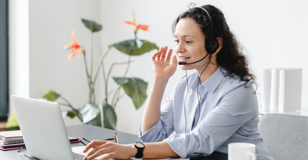 How to Improve Call Center Efficiency: 5 Methods - CDC Software